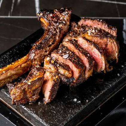 Restaurante Holsteins San Pedro: Reservas, Menú, Reseñas y Más