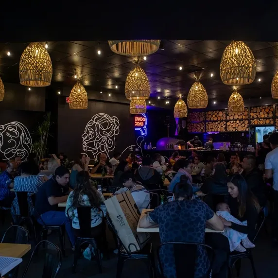 Hilo Negro Galerías Coapa – Reseñas, Reservas, Menú y Más