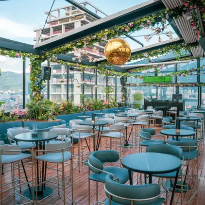 Monaco Rooftop Bogotá – Reseñas, Reservas, Menú y Más